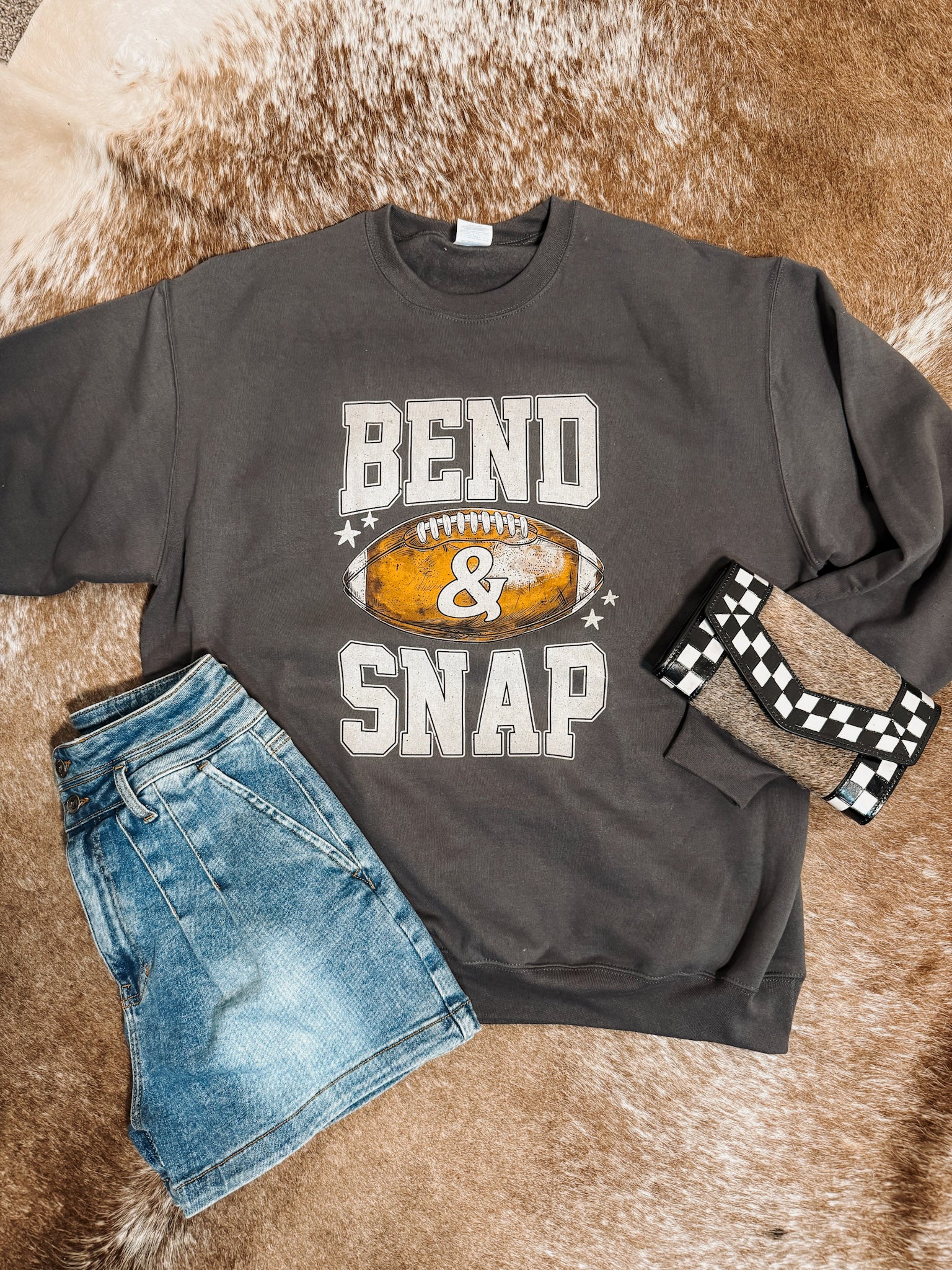 Bend & Snap Oversized Sweatshirt – Desert Down Ranch Wear