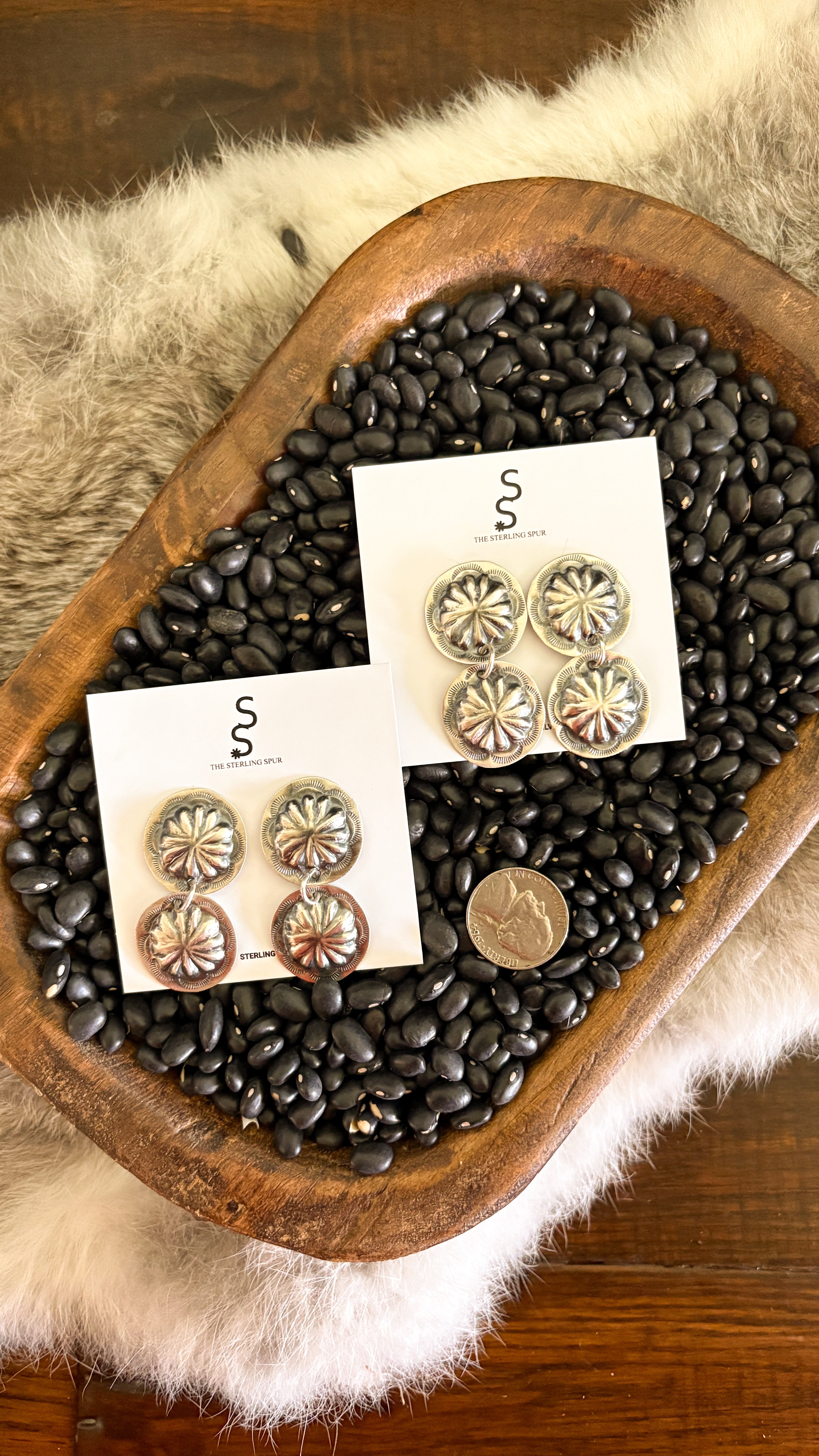 DOUBLE PLAIN CONCHO DANGLE EARRINGS – Desert Down
